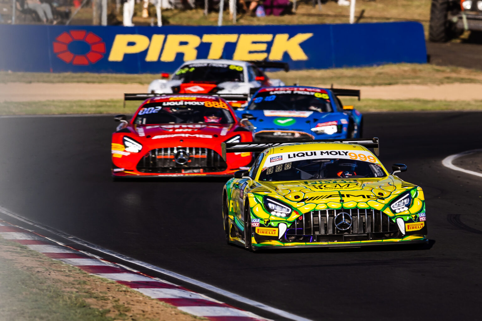 Mercedes remporte les 12 Heures de Bathurst 2023, Jules Gounon triple ...