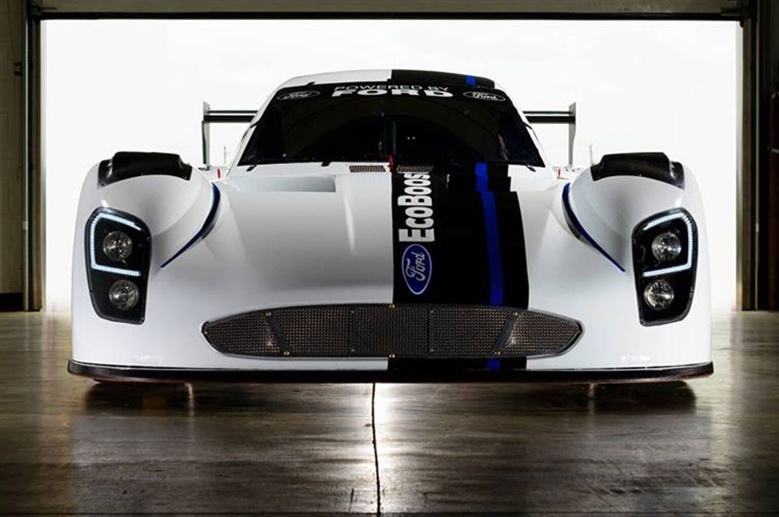 A 350 km/h de moyenne à Daytona en prototype Ford