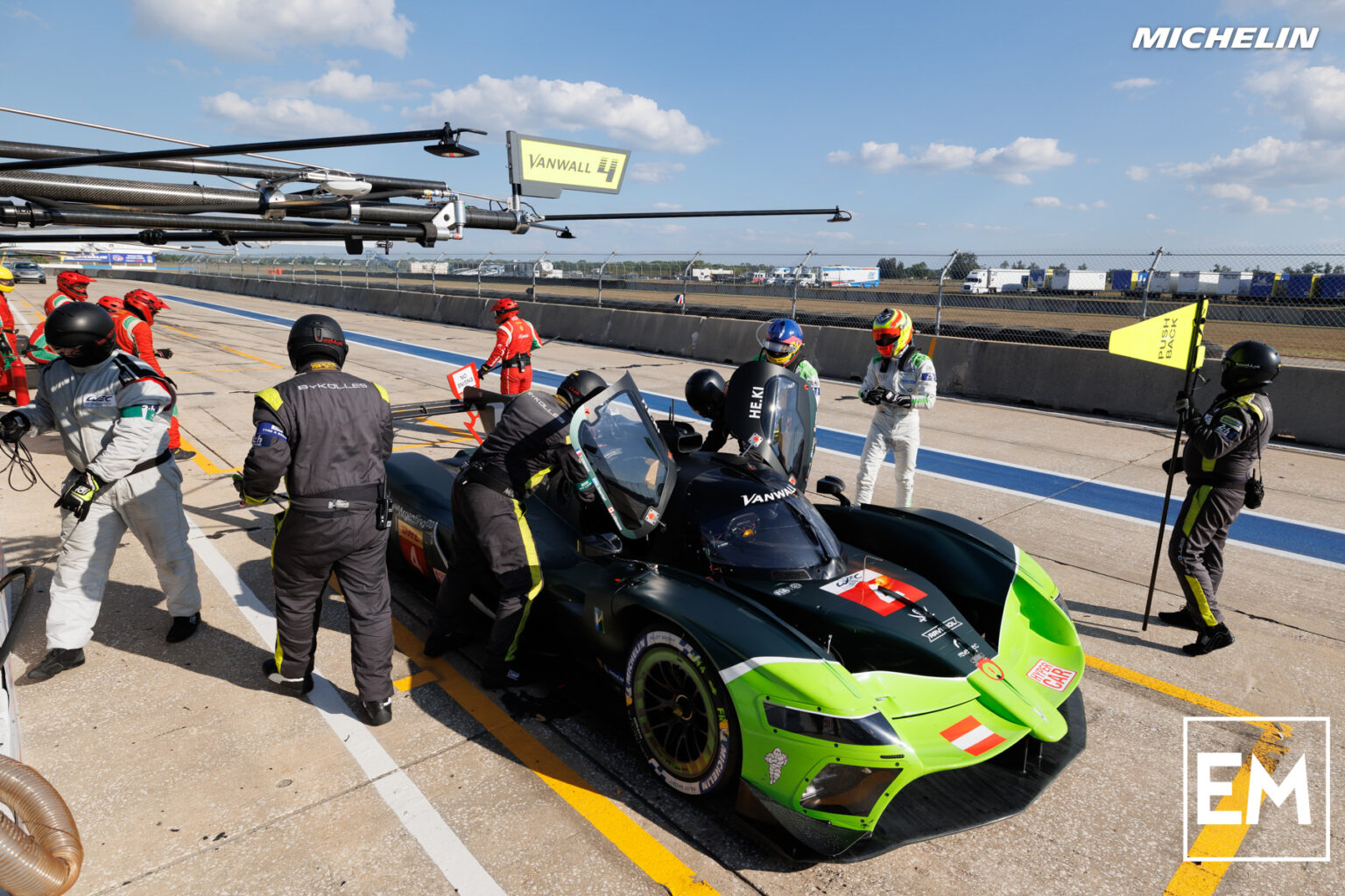 Vanwall Vandervell 680, la fiche technique de l'Hypercar ByKolles